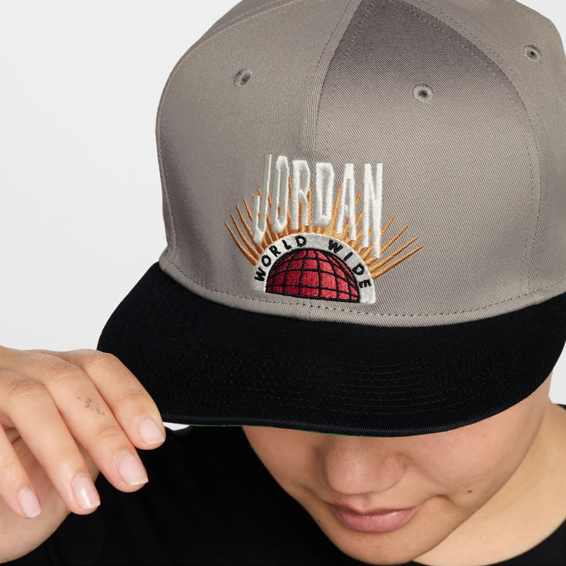 JORDAN ESSENTIALS PRO STRUCTURED HAT "ENIGMA STONE/KELLY GREEN/SAIL ...