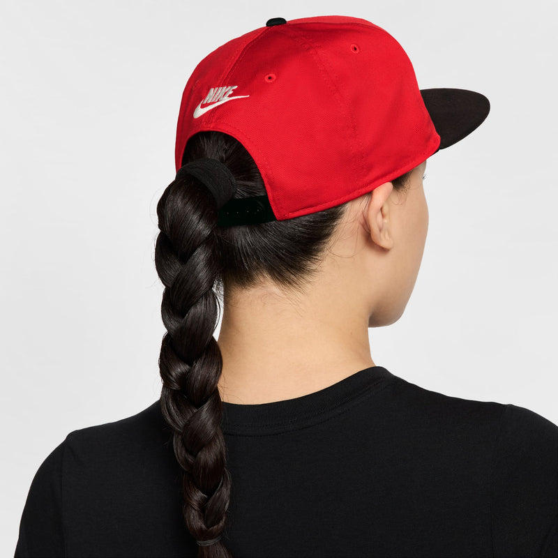 JORDAN ESSENTIALS PRO STRUCTURED HAT "CHILE RED/KELLY GREEN/SAIL ...