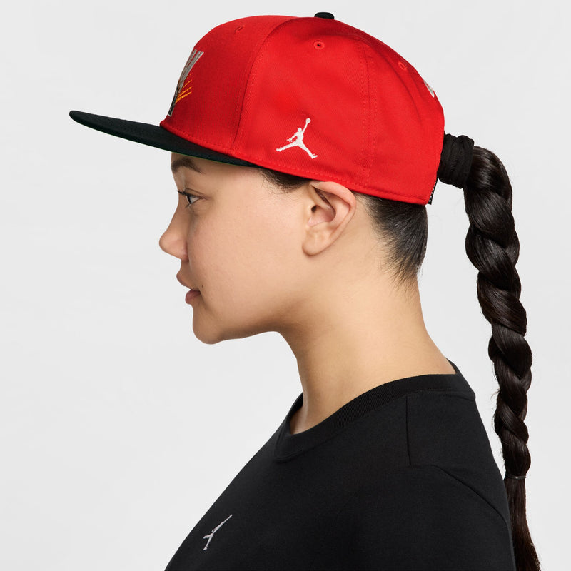 JORDAN ESSENTIALS PRO STRUCTURED HAT "CHILE RED/KELLY GREEN/SAIL ...